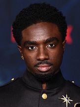 Casting Stranger Things saison 3 - AlloCiné