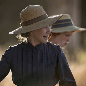 Iris Bry - AlloCiné