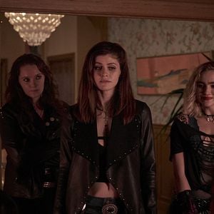 We Summon The Darkness - Film 2019 - AlloCiné