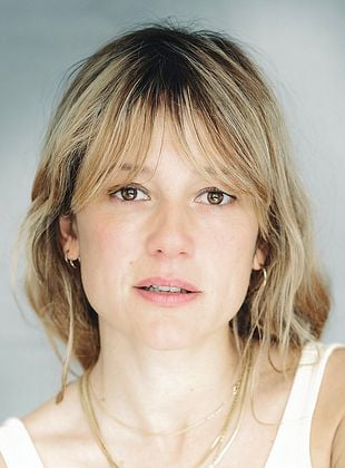 Elisa Erka - AlloCiné