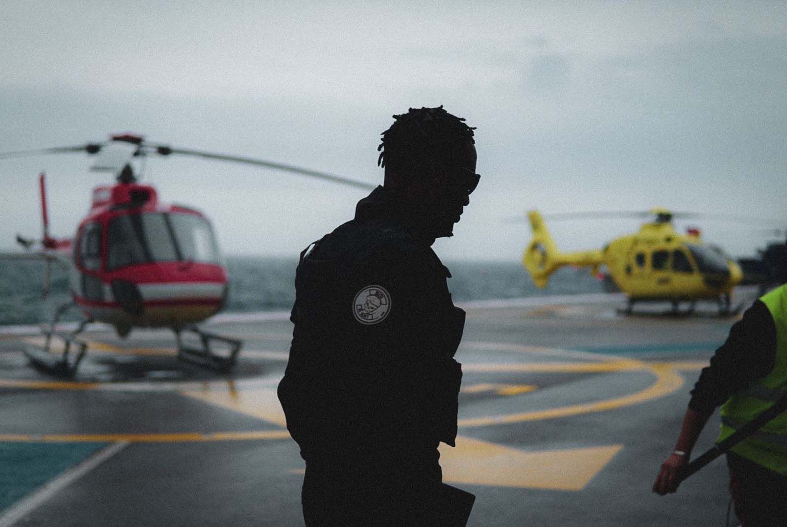 Photo de Without Mercy - Photo 1 sur 4 - AlloCiné