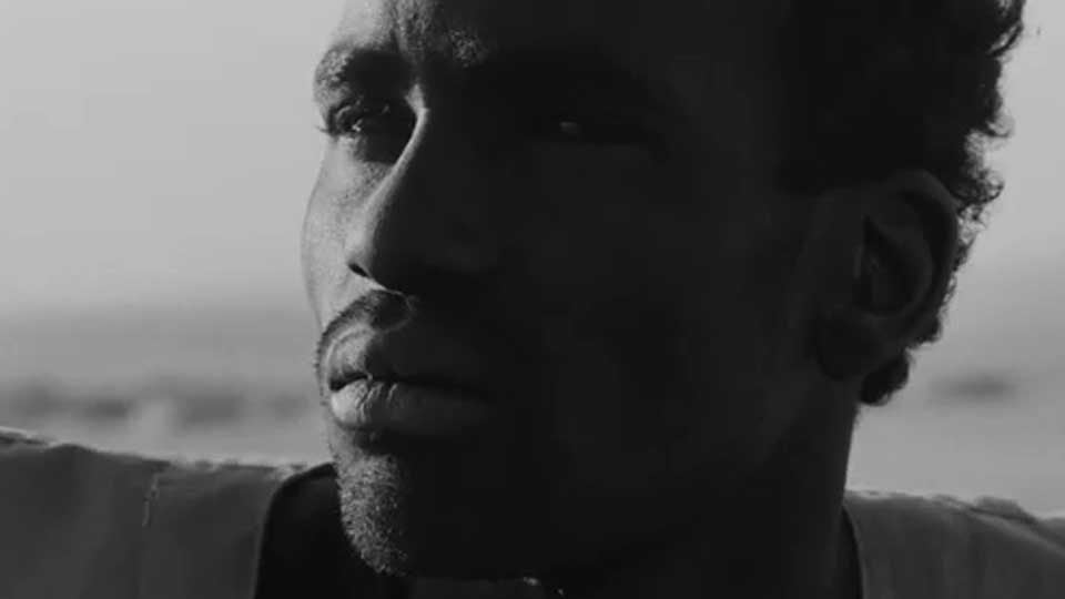 Trailer du film La Captive du désert - Depardon et l'Afrique Bande ...