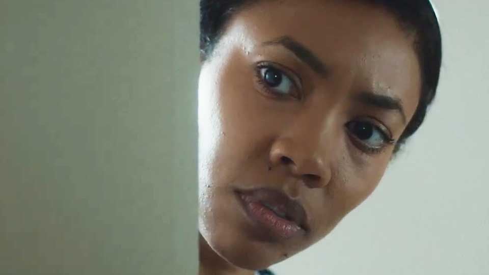 Trailer du film Queen Rising - Queen Rising Bande-annonce VO - AlloCiné