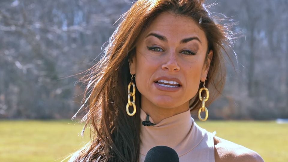 Trailer du film Devon - Devon Bande-annonce VO - AlloCiné