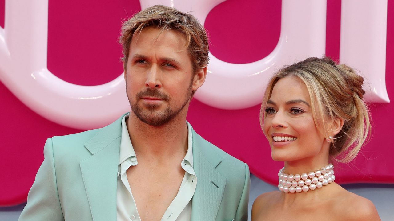 Margot Robbie : la star de Barbie n'a pas reconnu Sebastian Stan lors d ...