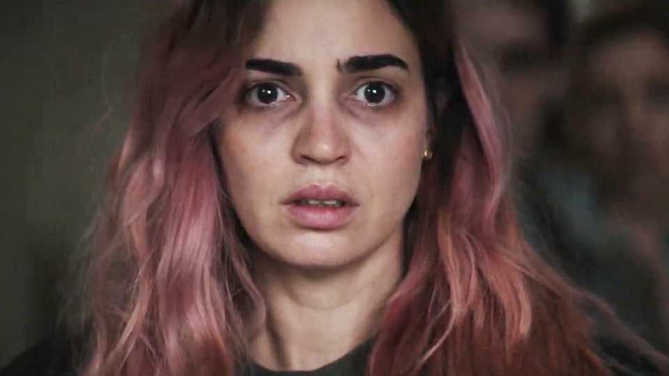 Trailer du film Evil Dead Burn - Evil Dead Burn Bande-annonce VF - AlloCiné