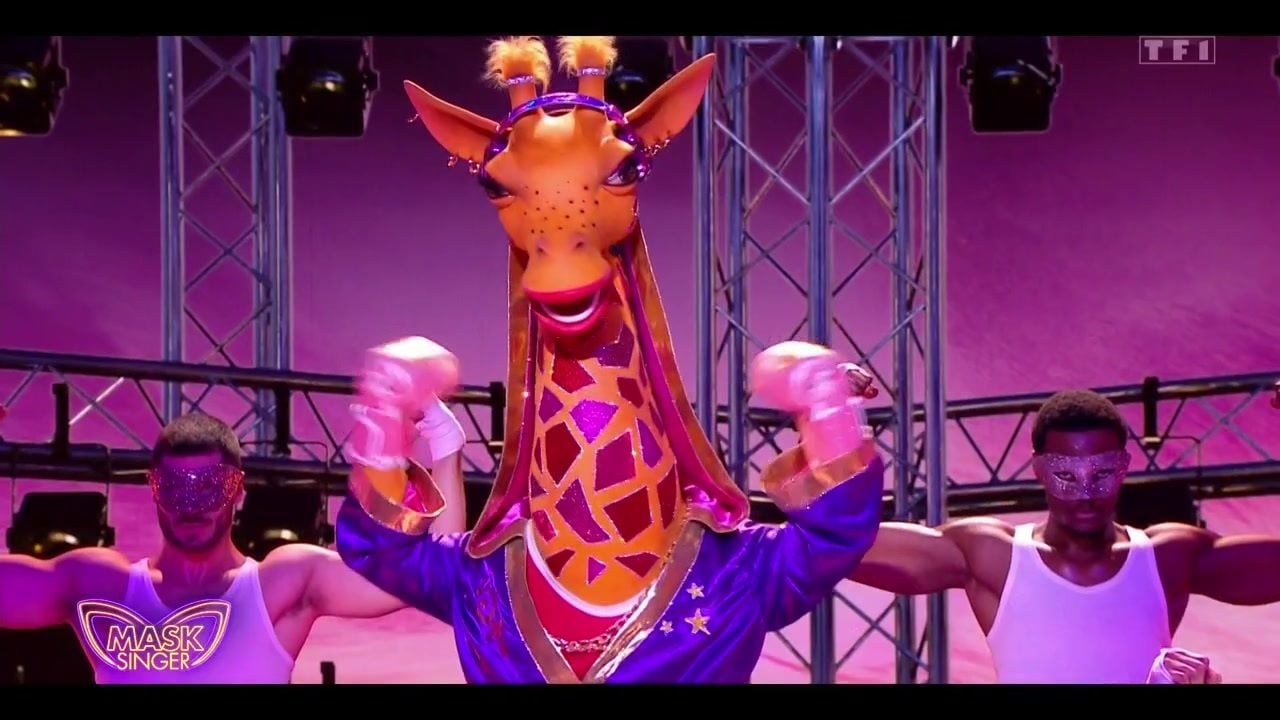Mask Singer 2025 : qui se cache derrière la Girafe ? Nos pronostics - TV ACTU by AlloCiné