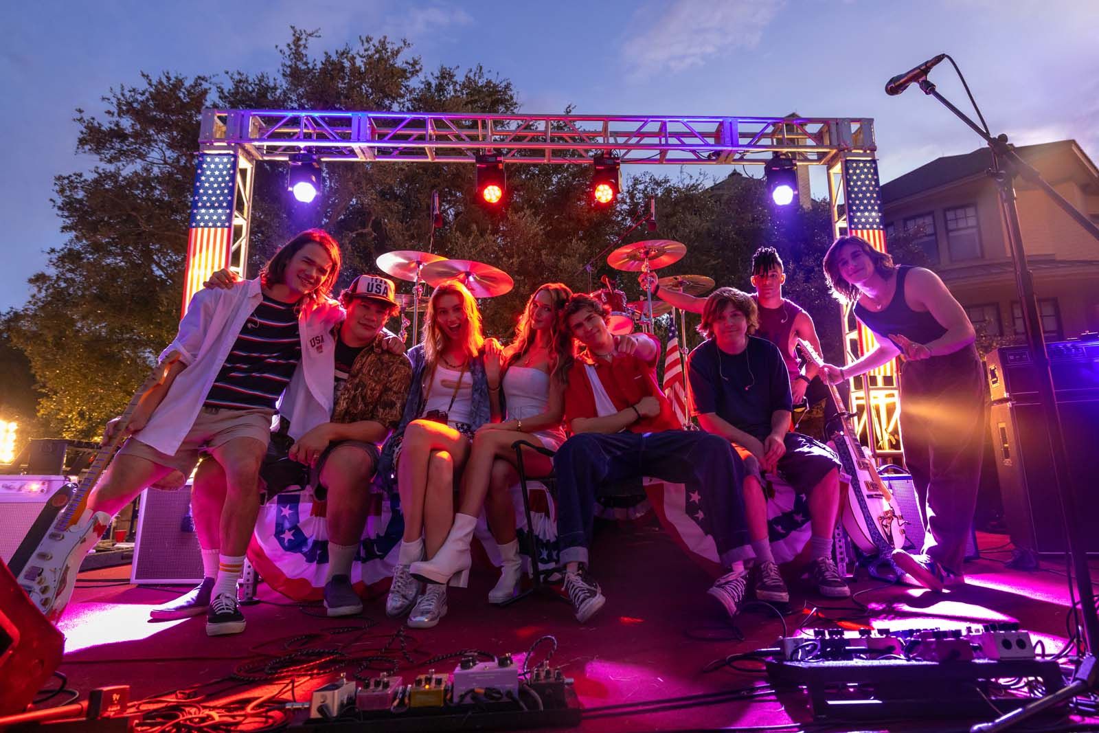 The Runarounds : Photo William Lipton, Axel Ellis, Zendé Murdock, Jesse ...