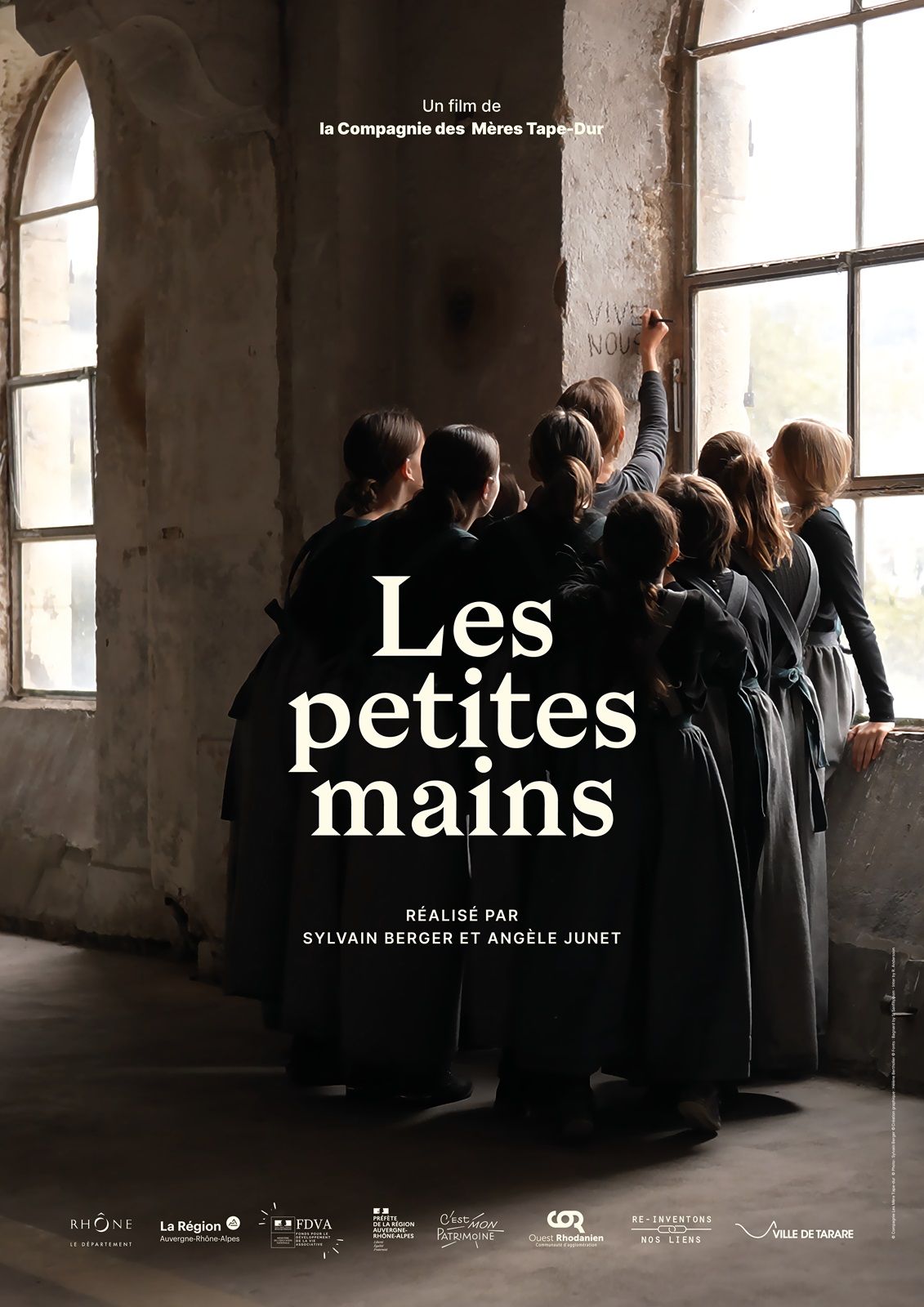 Les petites mains - Film documentaire 2024 - AlloCiné