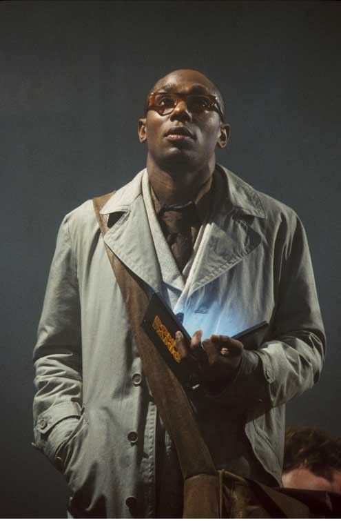 Photo du film H2G2 : le guide du voyageur galactique - Photo 19 sur 36 ...