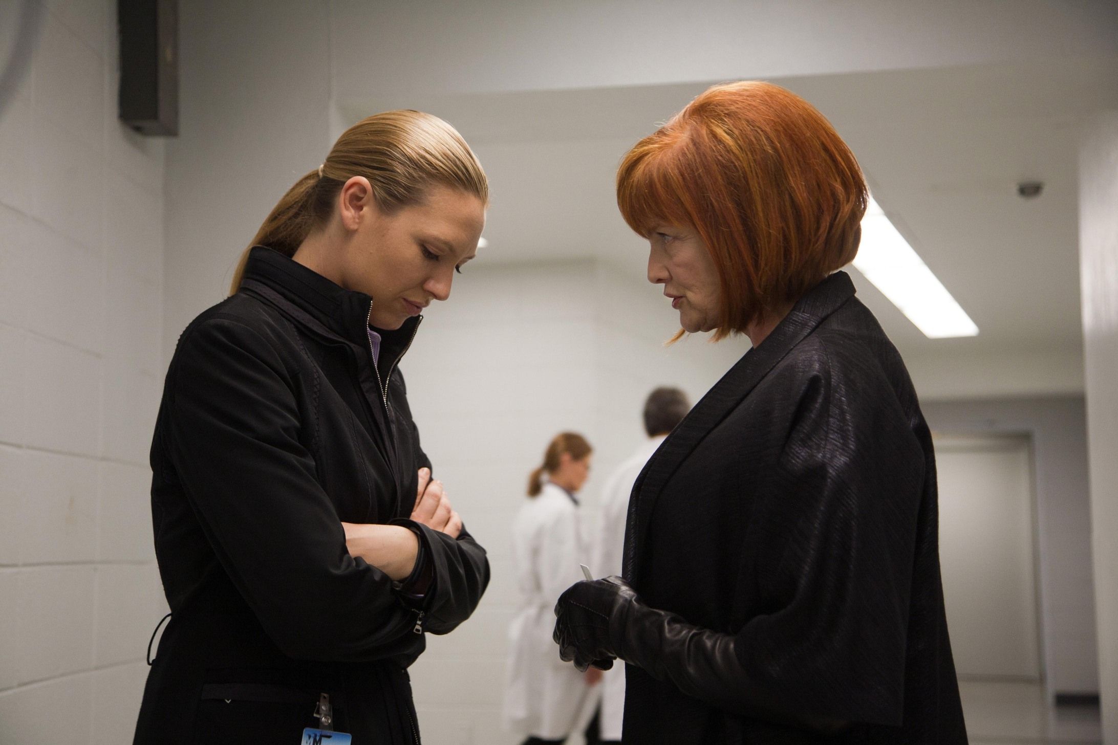 Fringe : Fringe : Photo Anna Torv, Blair Brown - 309 sur 706 - AlloCiné