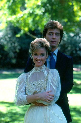 Santa Barbara : Photo Kerry Sherman, Richard Eden - 382 sur 507 - AlloCiné