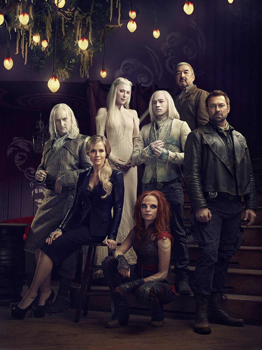 Defiance : Photo Graham Greene (II), Stephanie Leonidas, Jaime Murray ...