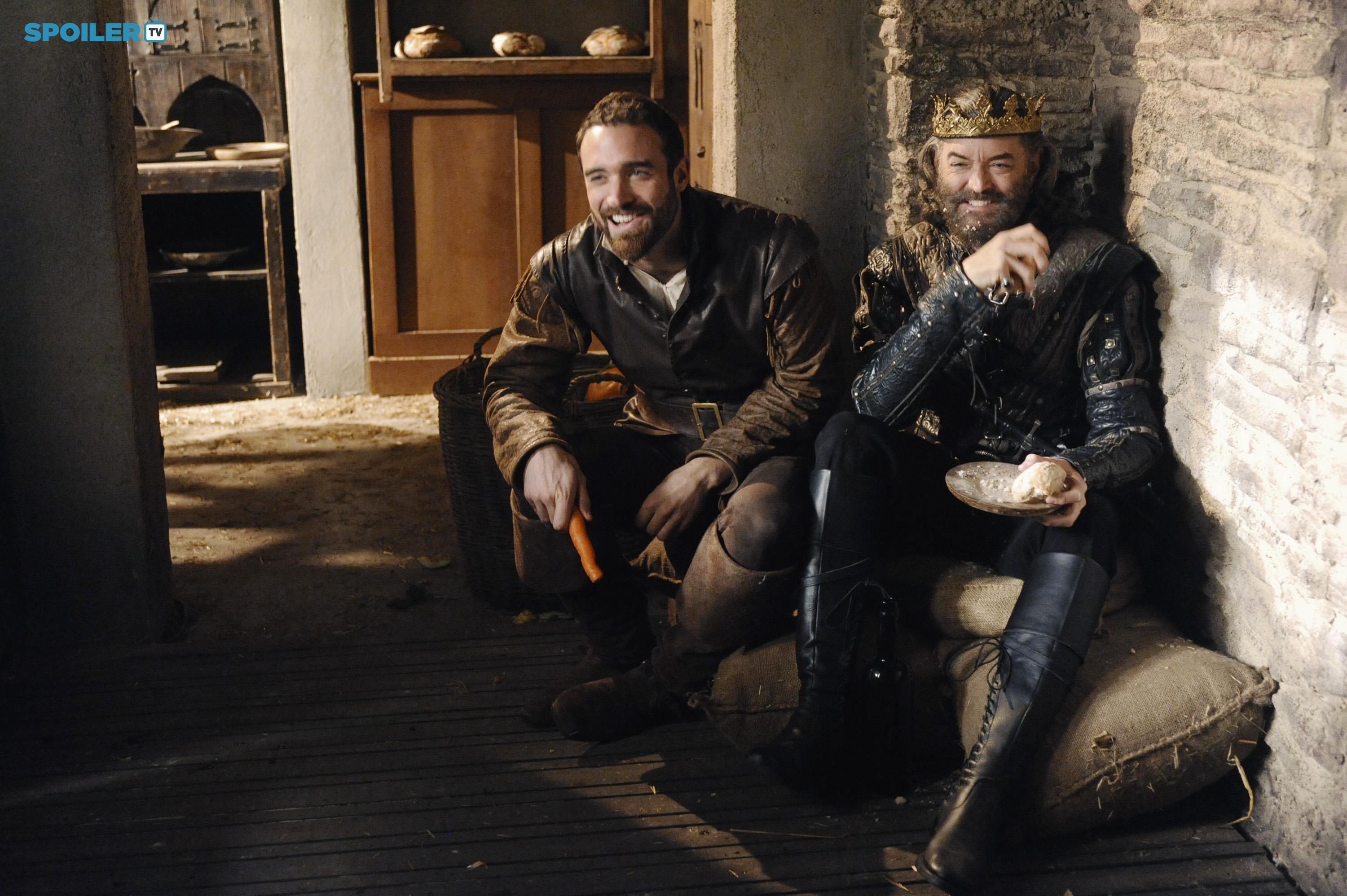 Photo de Joshua Sasse - Galavant : Photo Timothy Omundson, Joshua Sasse ...