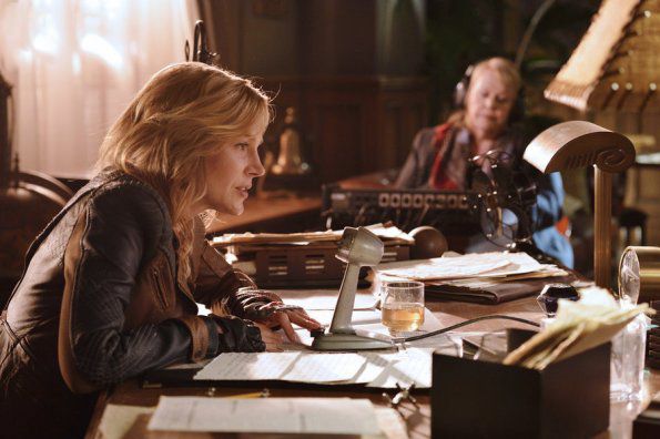 Defiance : Defiance : Photo Julie Benz - 22 sur 219 - AlloCiné