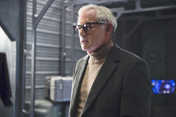 Photo de Victor Garber - DC's Legends of Tomorrow : Photo Victor Garber ...
