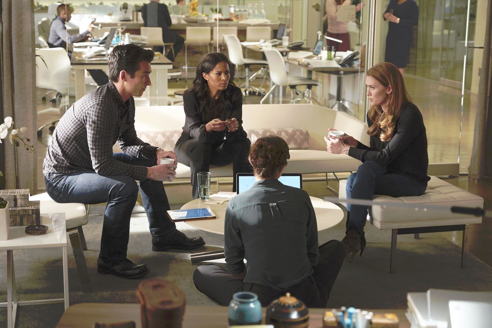 The Catch (2016) : The Catch (2016) : Photo Mireille Enos, Rose Rollins - 59 sur 134 - AlloCiné