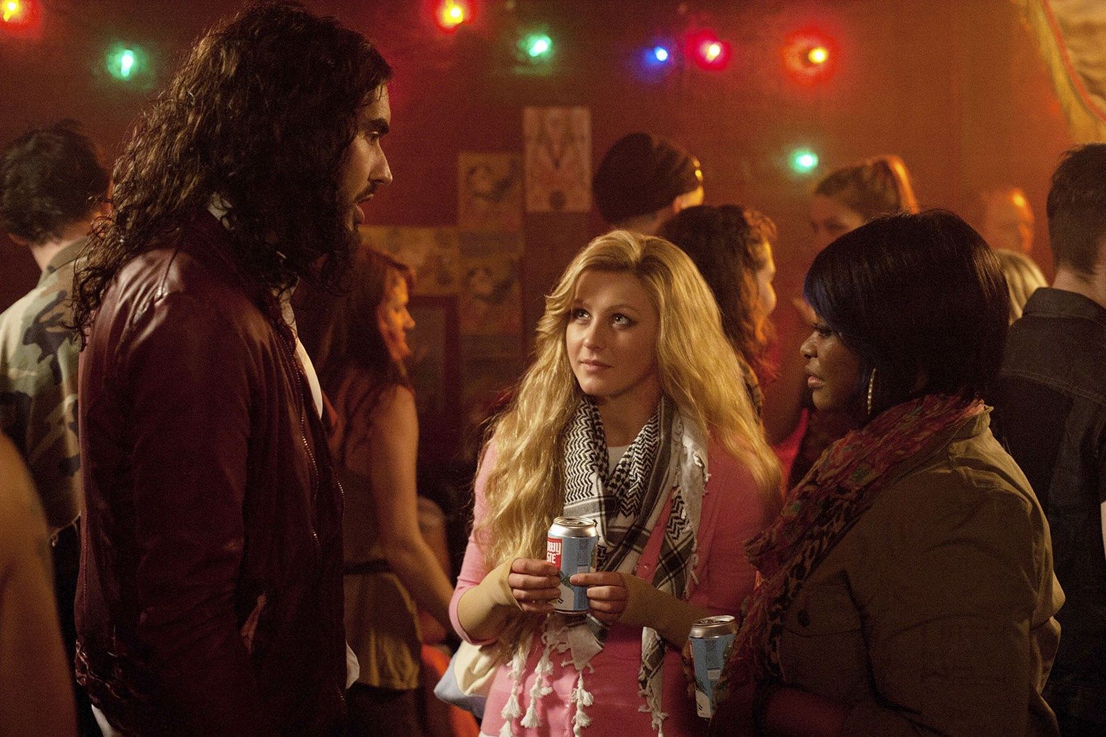 Photo de Julianne Hough - Paradis : Photo Octavia Spencer, Russell ...