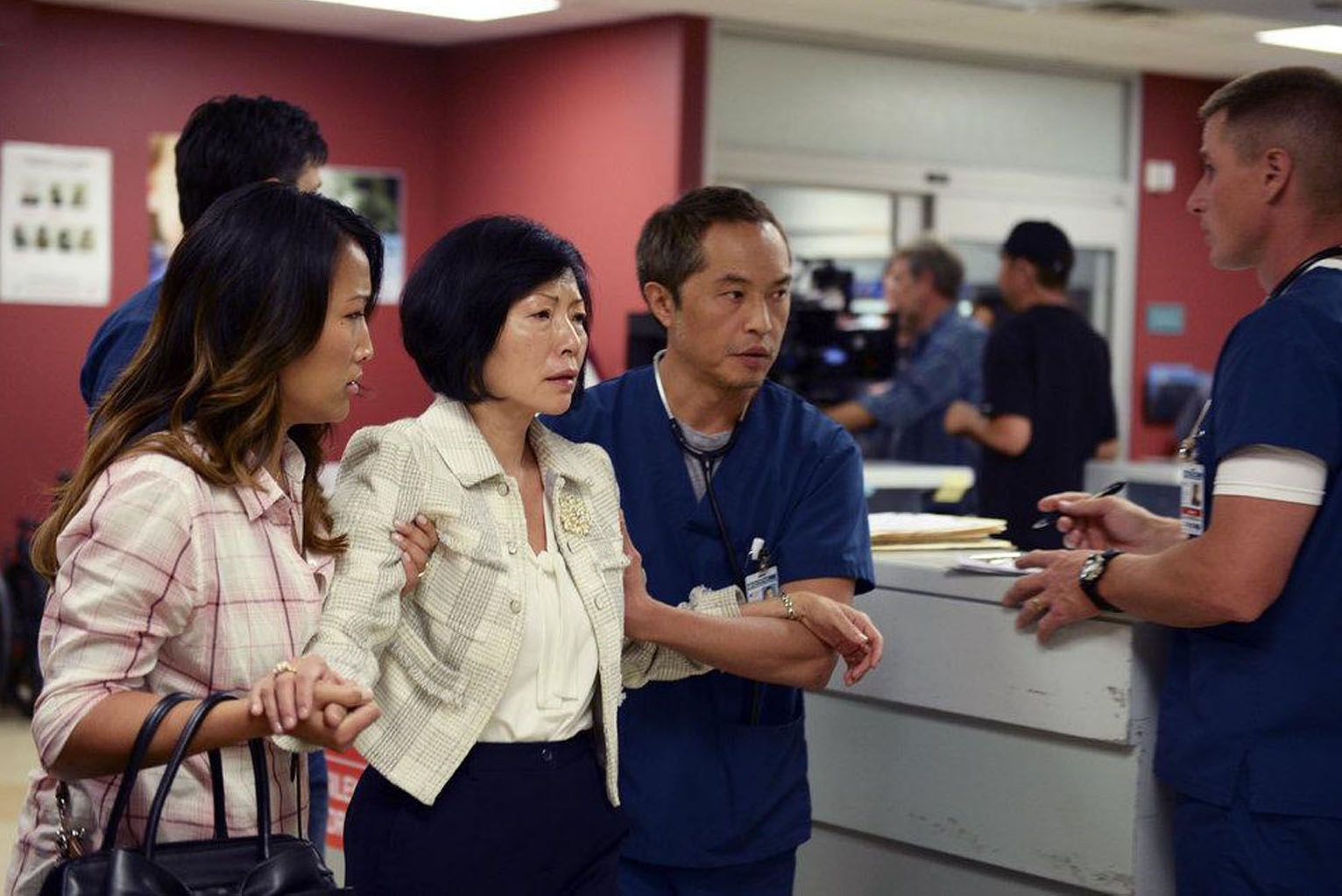 Photo de Elizabeth Sung - Night Shift : Photo Tina Huang, Ken Leung ...