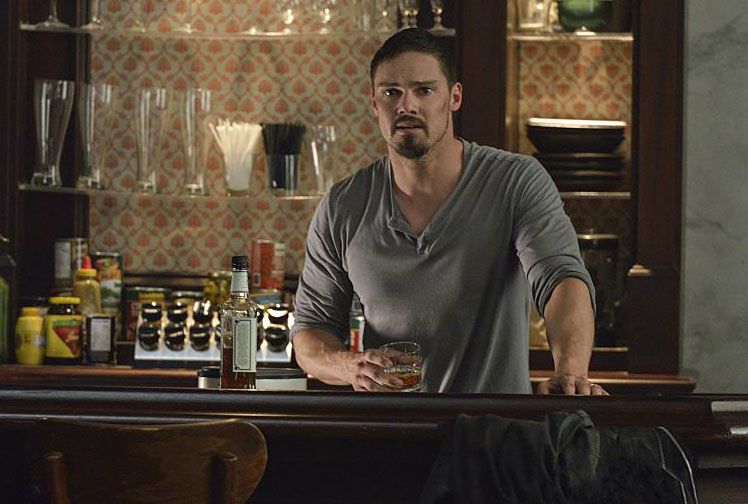 Beauty and The Beast (2012) : Beauty and The Beast (2012) : Photo Jay ...