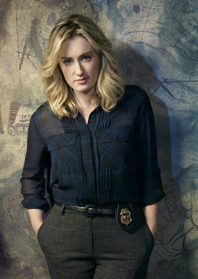 Photo de Ashley Johnson - Photo Ashley Johnson - Photo 74 sur 104 ...