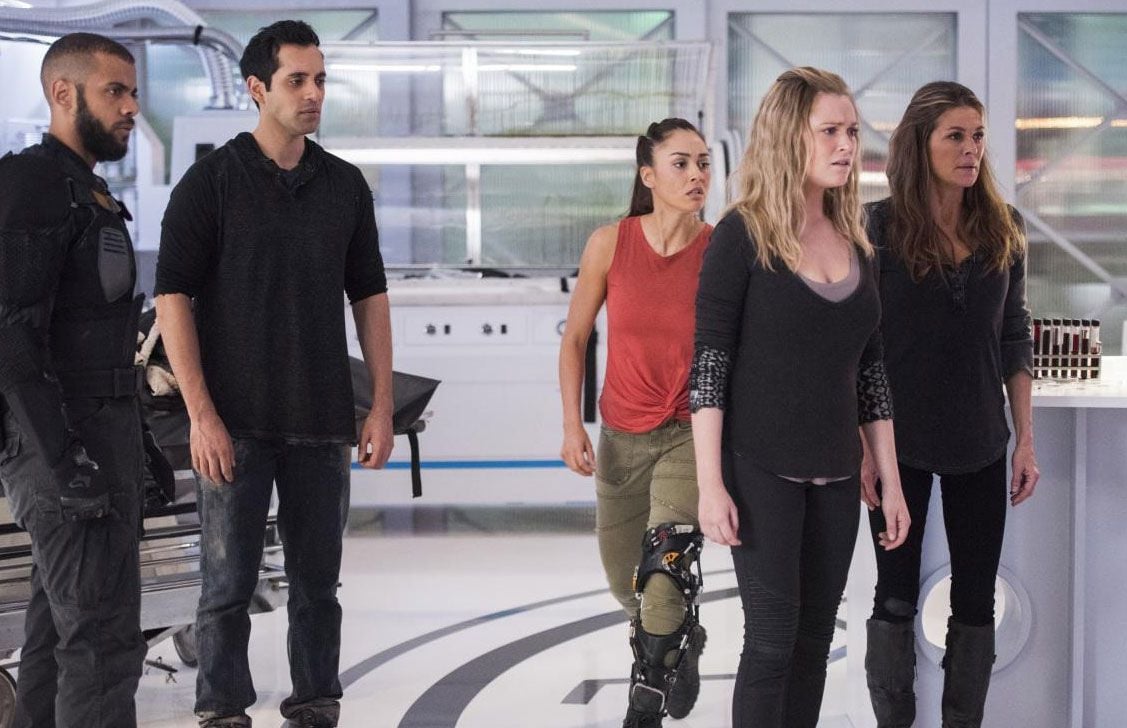 Les 100 : Les 100 : Photo Eliza Taylor, Sachin Sahel, Jarod Joseph ...