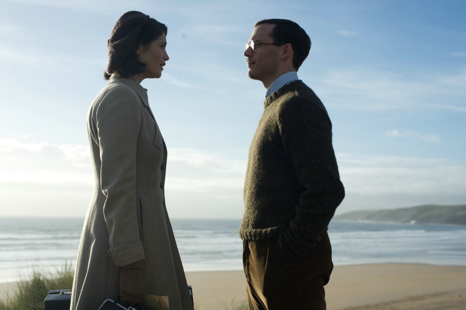 Photo de Sam Claflin - Their Finest : Photo Gemma Arterton, Sam Claflin ...