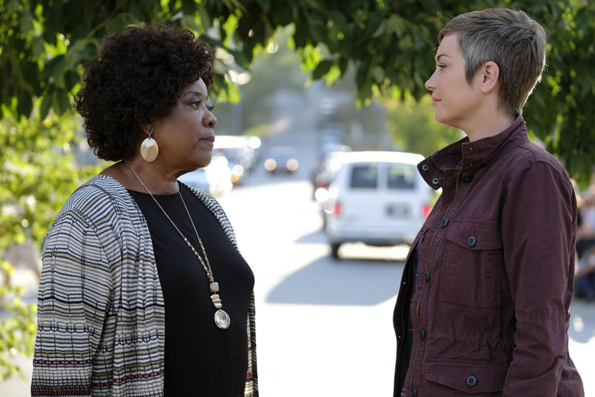 Supernatural : Supernatural : Photo Loretta Devine, Kim Rhodes - 573 ...