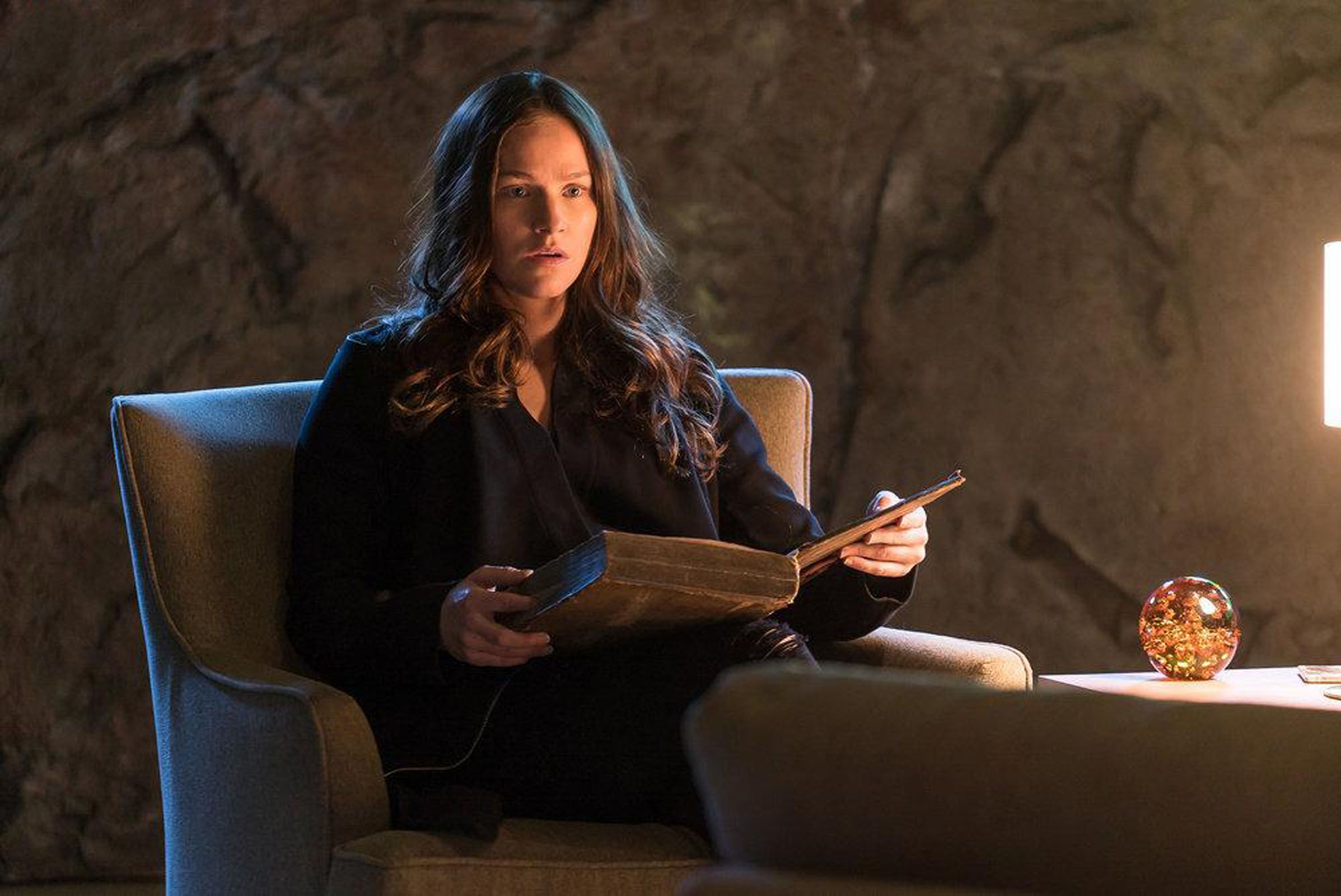 Photo de Kelly Overton - Van Helsing : Photo Kelly Overton - Photo 19 ...