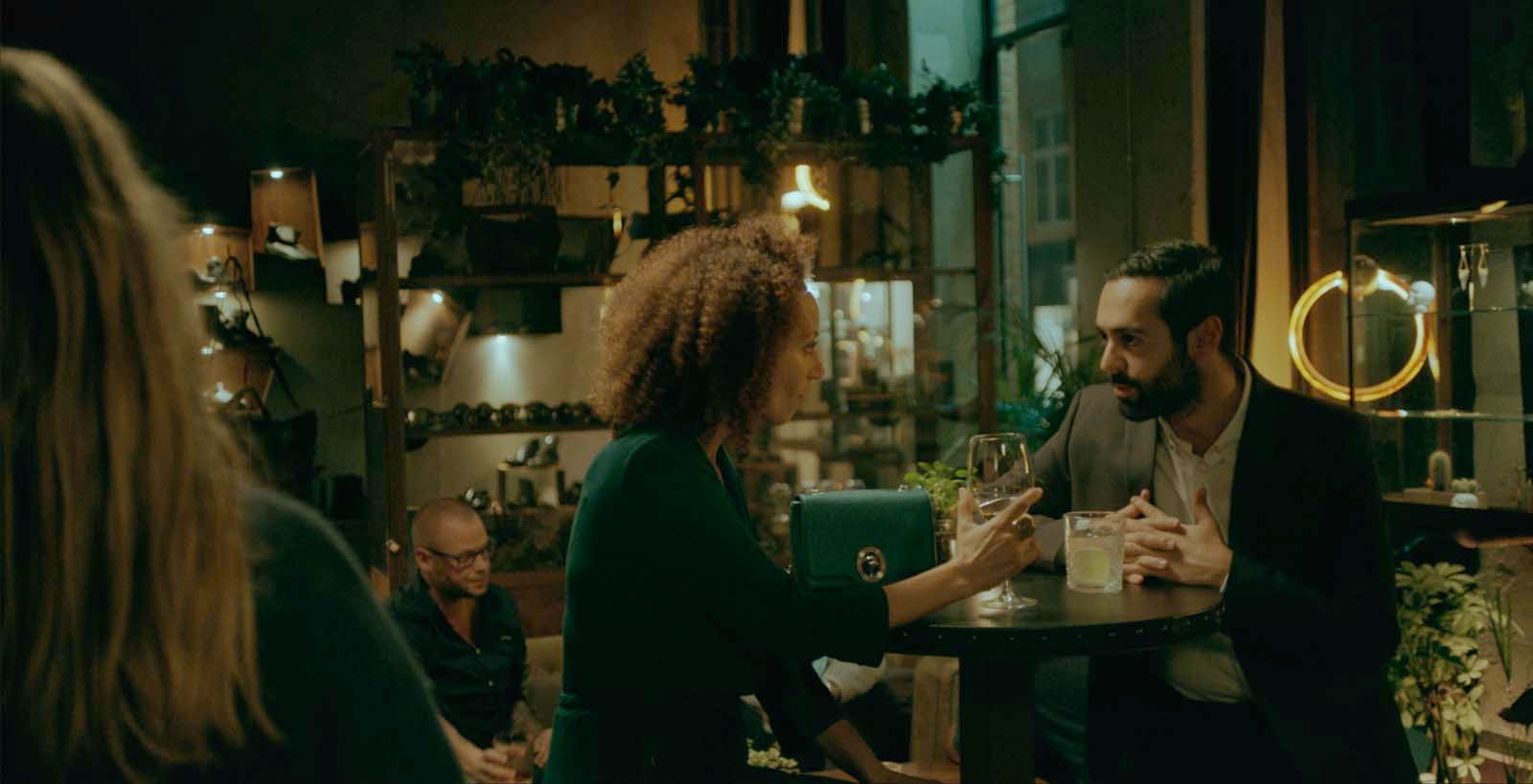 Photo du film The Charmer - Photo 5 sur 5 - AlloCiné