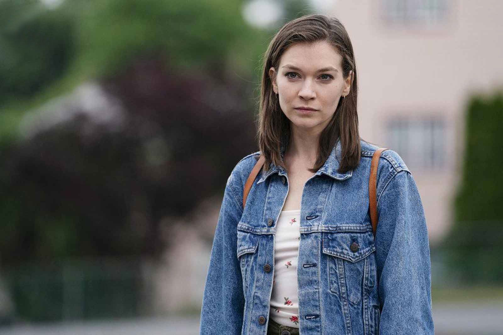 Photo de Hannah Gross - The Sinner : Affiche Hannah Gross - Photo 10 sur 14 - AlloCiné