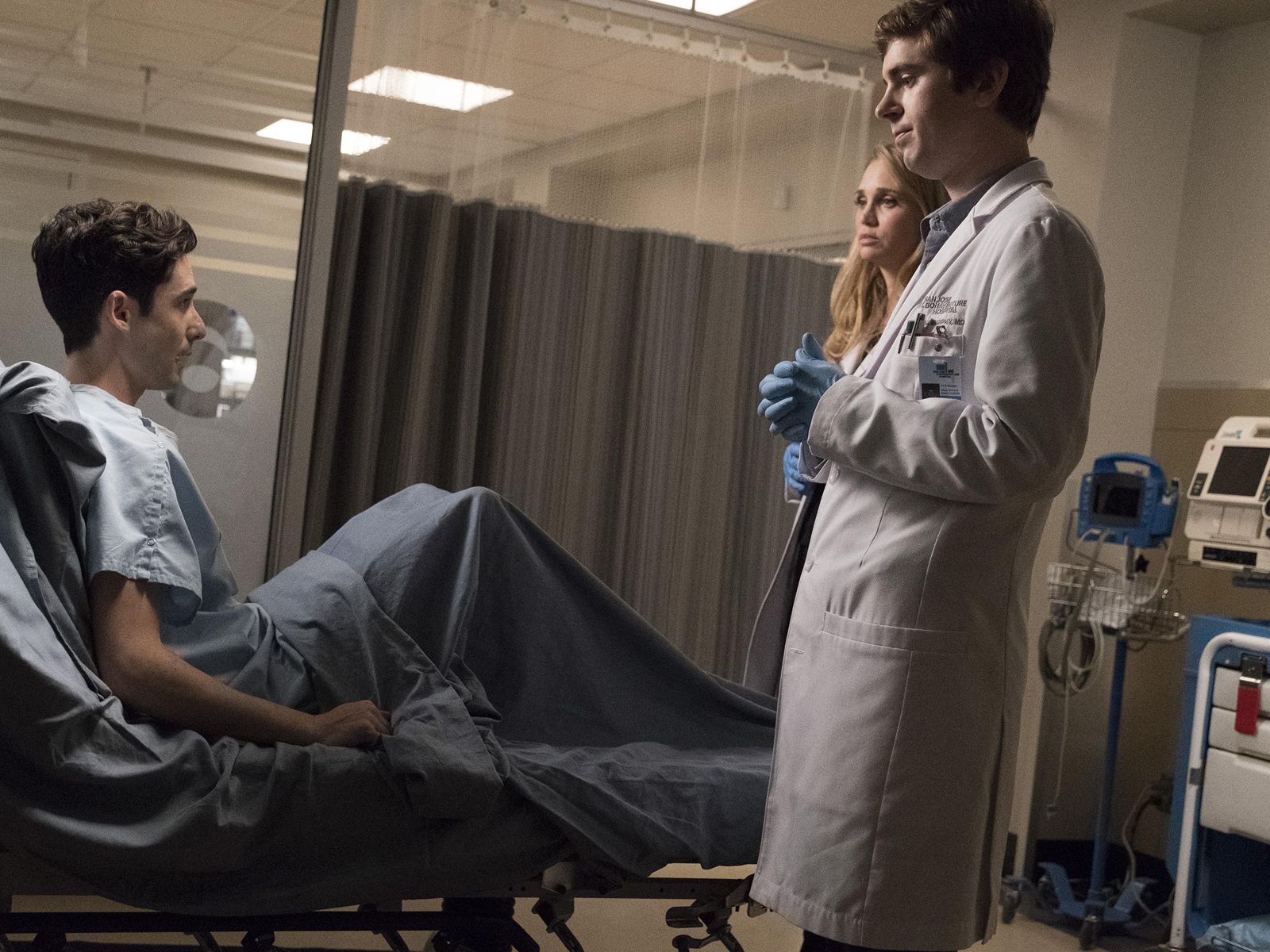 Good Doctor : Good Doctor : Photo Freddie Highmore, Fiona Gubelmann, Amitai Marmorstein - 276 ...