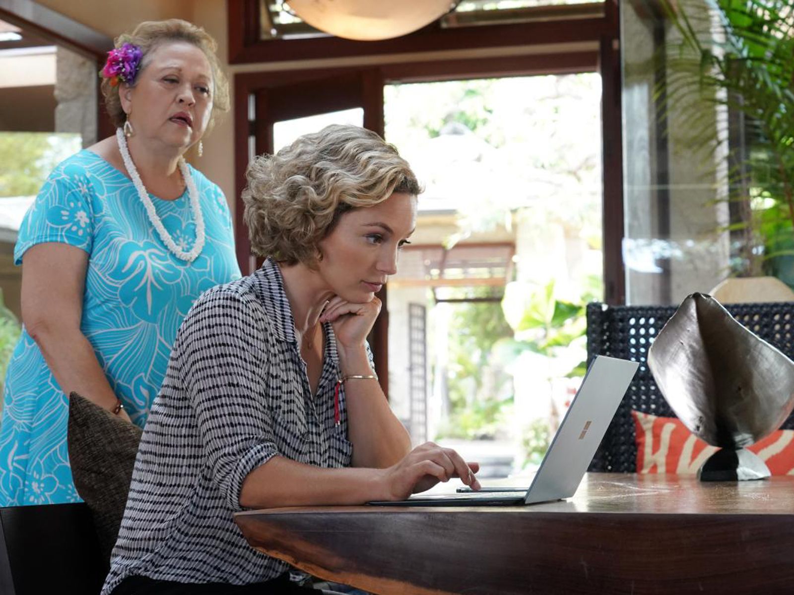 Magnum (2018) : Magnum (2018) : Photo Amy Hill, Perdita Weeks - 221 sur ...