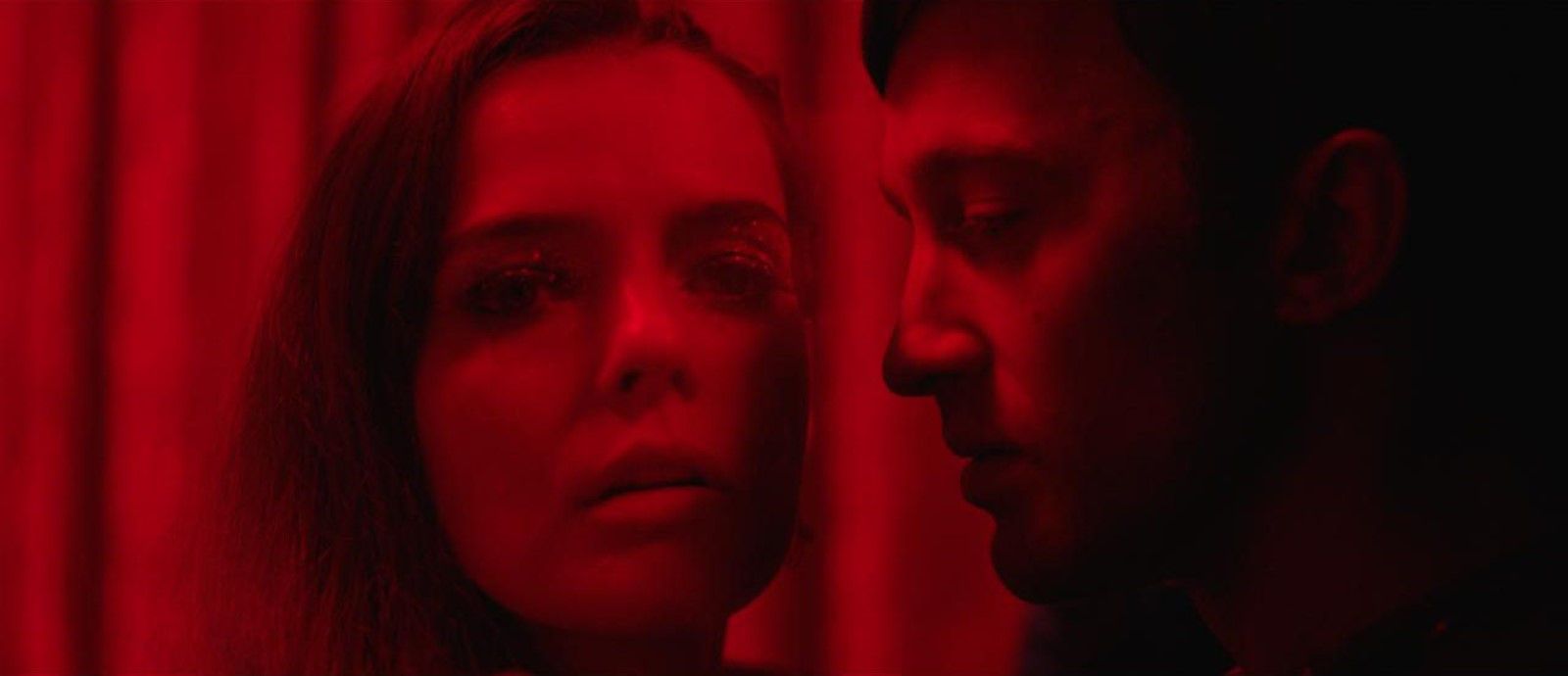 Photo du film Burning Shadow - Photo 1 sur 12 - AlloCiné