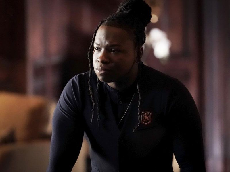 Legacies : Legacies : Photo Christopher De'Sean Lee - 142 sur 202 ...