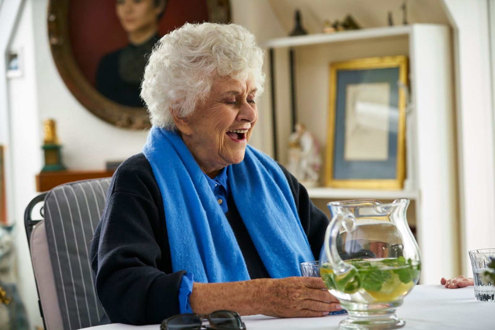 Photo de Joan Plowright - Nothing Like a Dame : Photo Joan Plowright ...