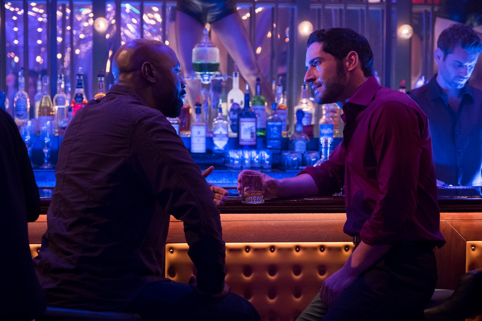 Lucifer : Lucifer : Photo D.B. Woodside, Tom Ellis - 84 sur 456 - AlloCiné