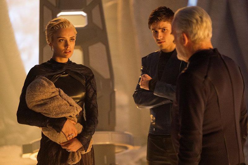 Krypton : Krypton : Photo Wallis Day, Cameron Cuffe - 19 sur 112 - AlloCiné