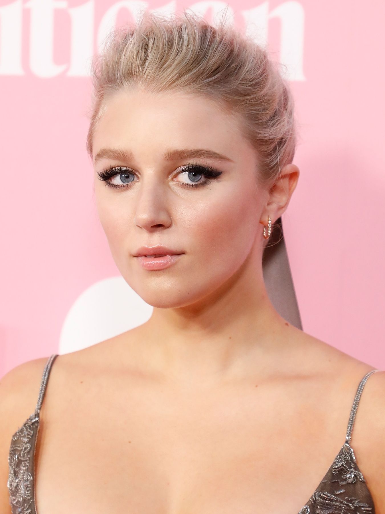 Julia Schlaepfer - AlloCiné