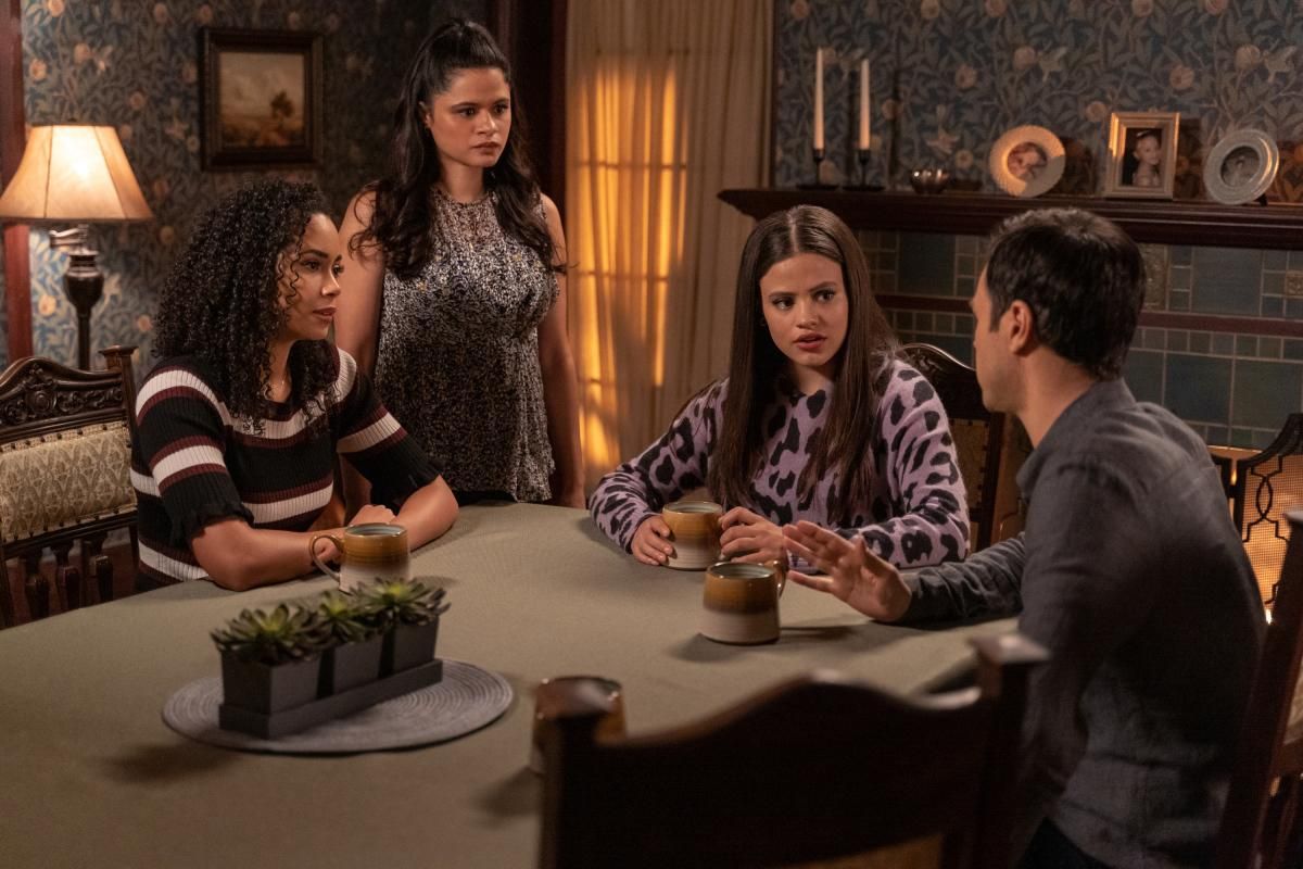 Charmed (2018) : Charmed (2018) : Photo Madeleine Mantock, Sarah ...