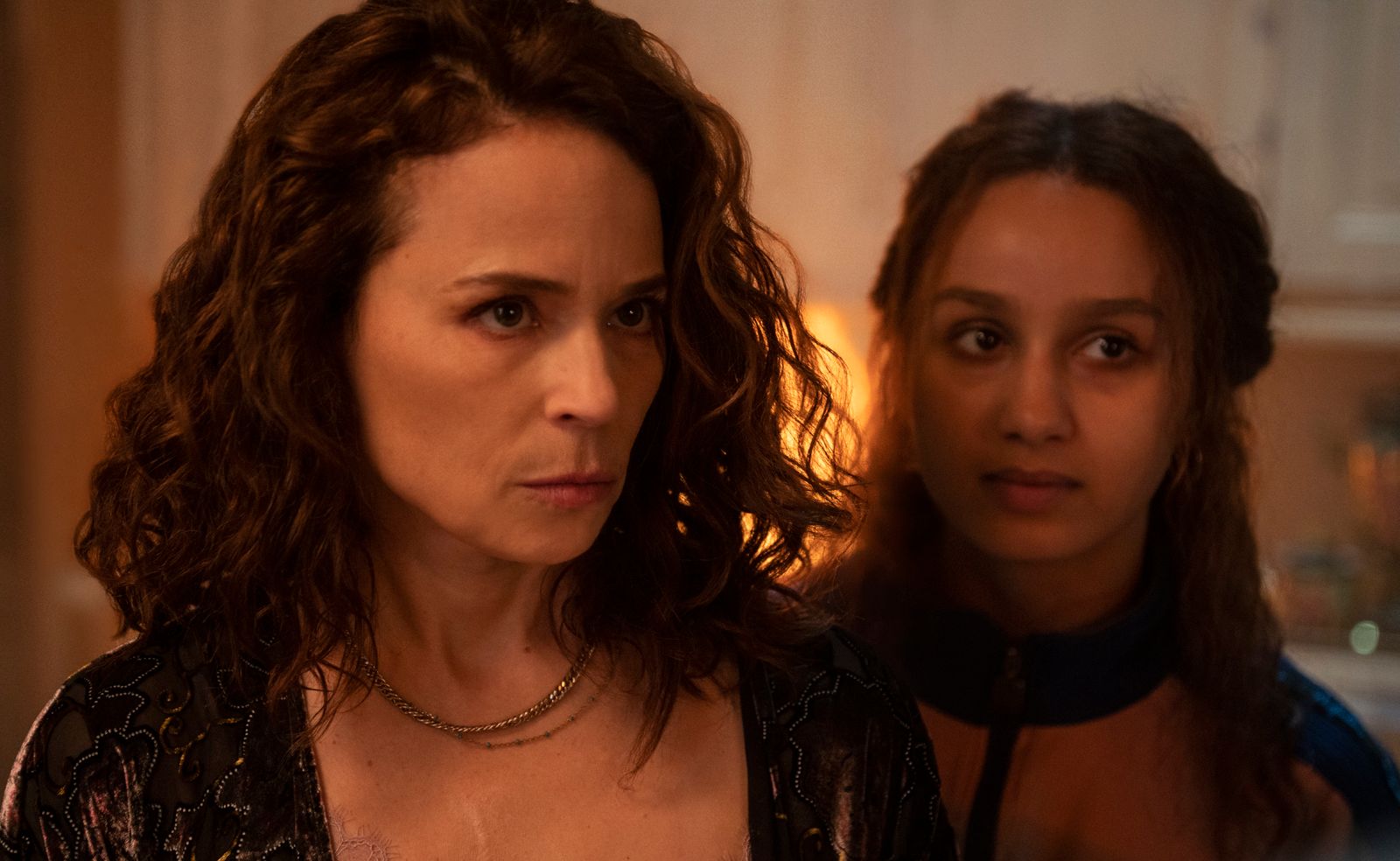Vampires (2020) : Photo Oulaya Amamra, Suzanne Clément - 23 sur 30 ...