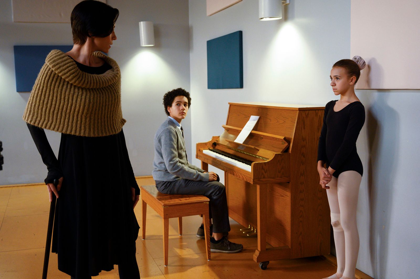 Better Things : Better Things : Photo Edgar Salas, Olivia Edward - 43 ...