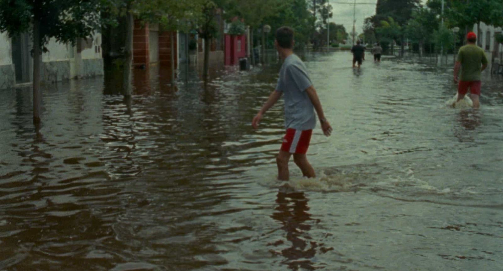 Photo du film The Human Surge - Photo 3 sur 6 - AlloCiné