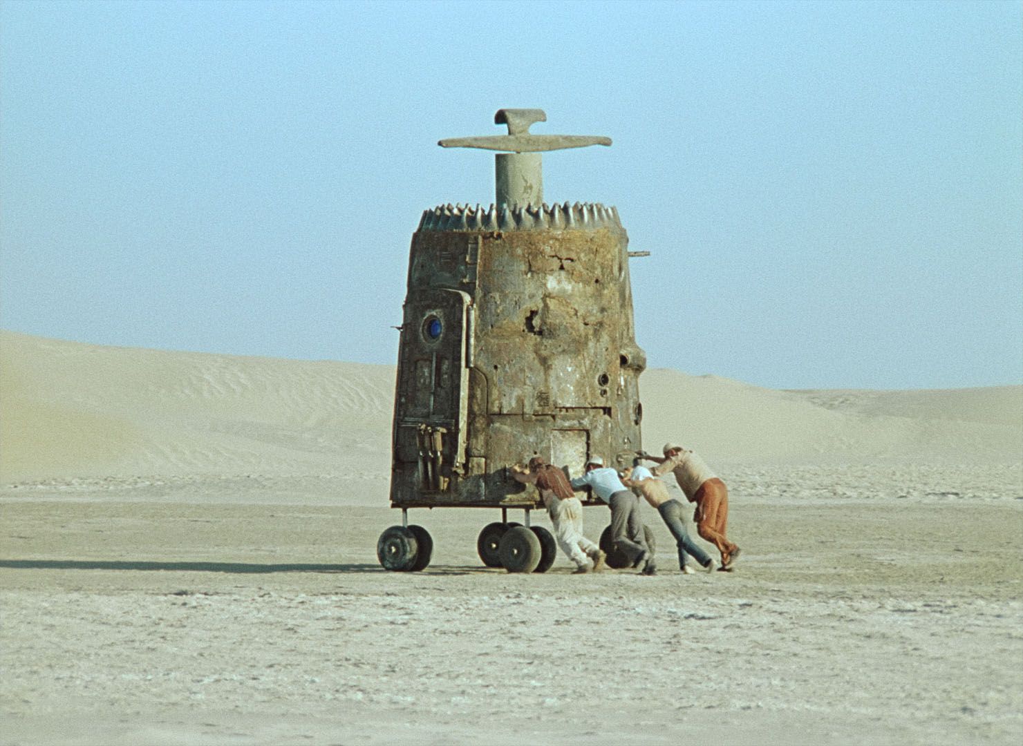 Photo du film Kin-Dza-Dza - Photo 9 sur 11 - AlloCiné