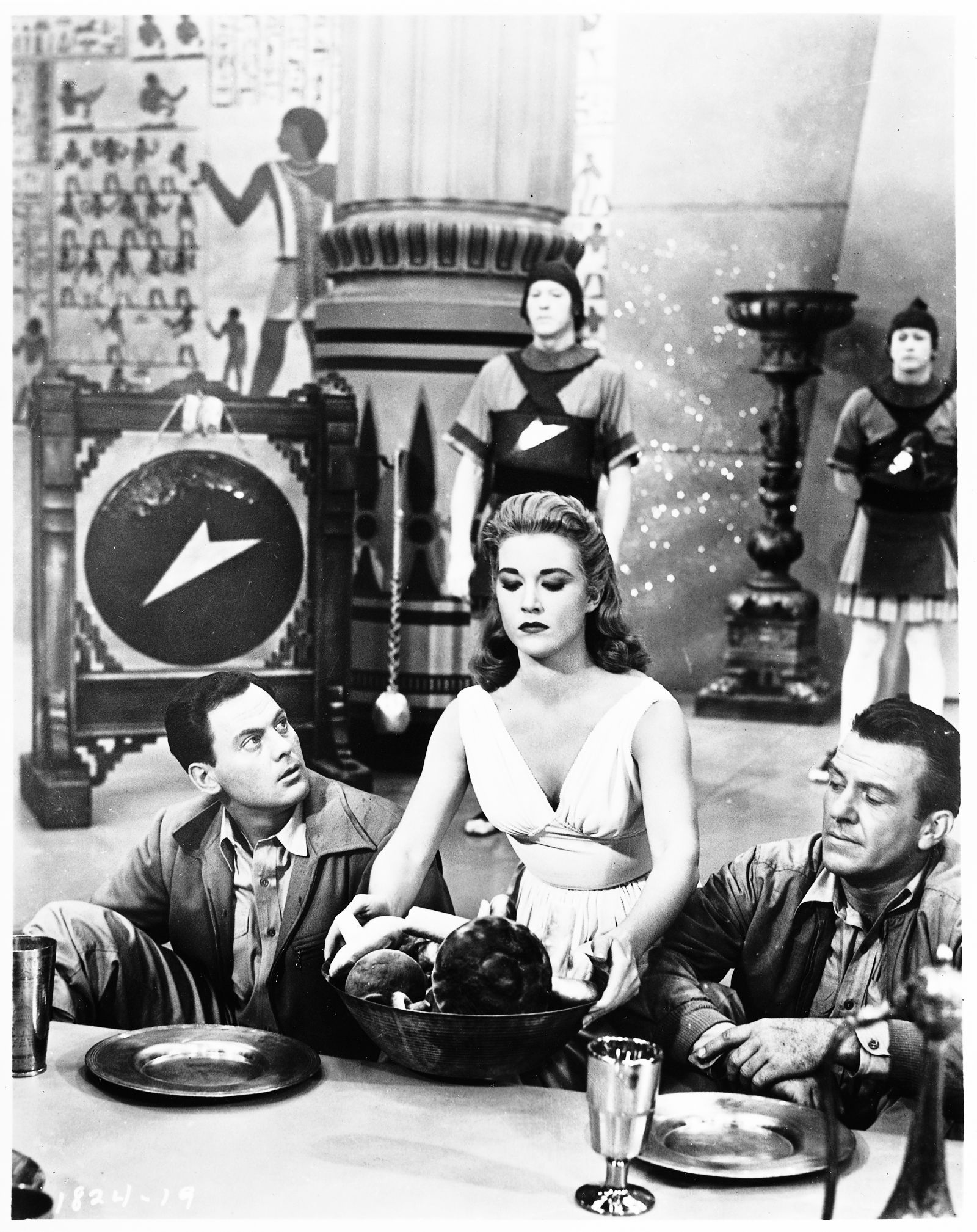 Photo de John Agar - Le Peuple de l'enfer : Photo Hugh Beaumont ...