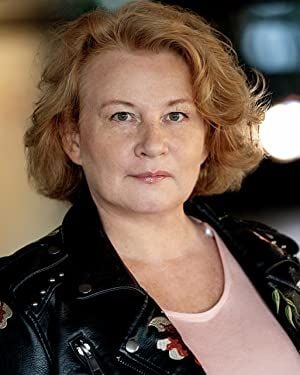 Elizabeth Saunders - AlloCiné