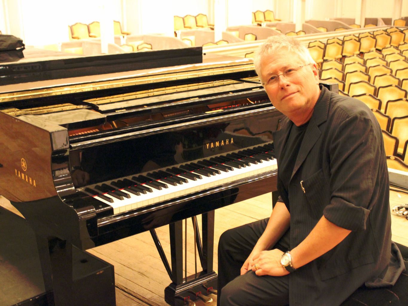 Photo de Alan Menken - Photo promotionnelle Alan Menken - Photo 2 sur 4 ...