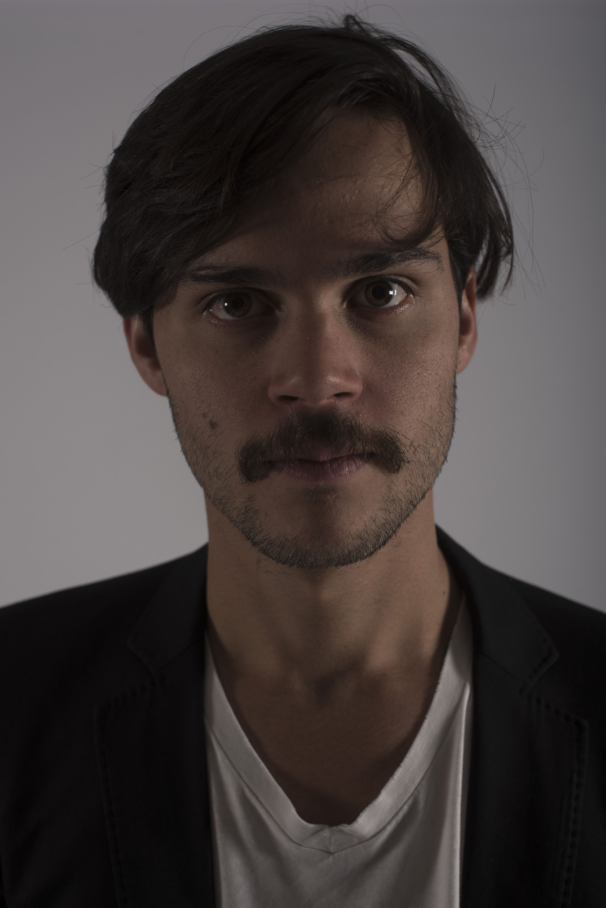 Photo de Sebastián Buitrón - Affiche Sebastián Buitrón - Photo 0 sur 2 ...