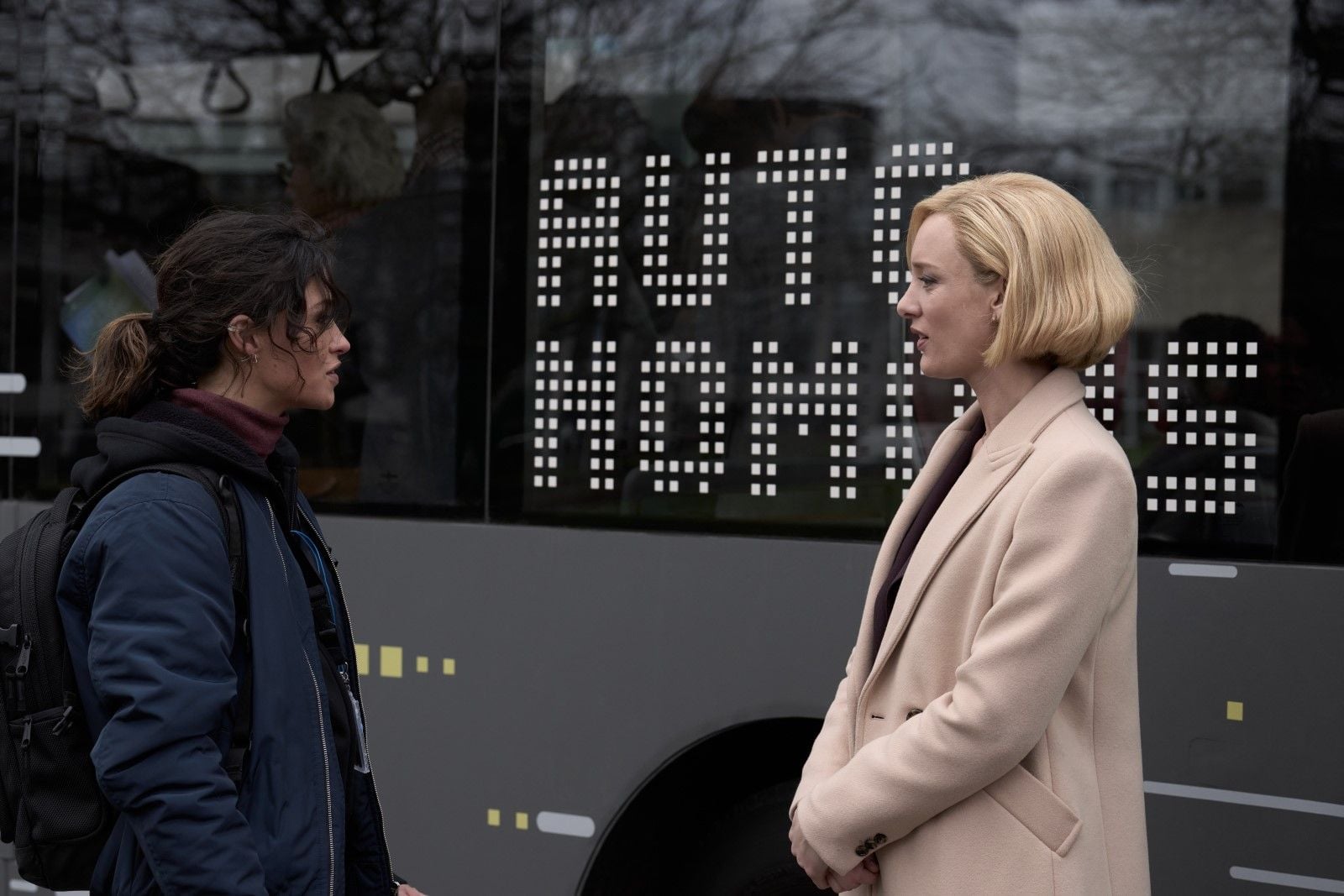 Photo du film The Takeover - Photo 33 sur 46 - AlloCiné