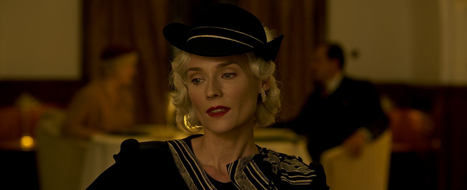 Photo du film Marlowe - Photo 3 sur 17 - AlloCiné